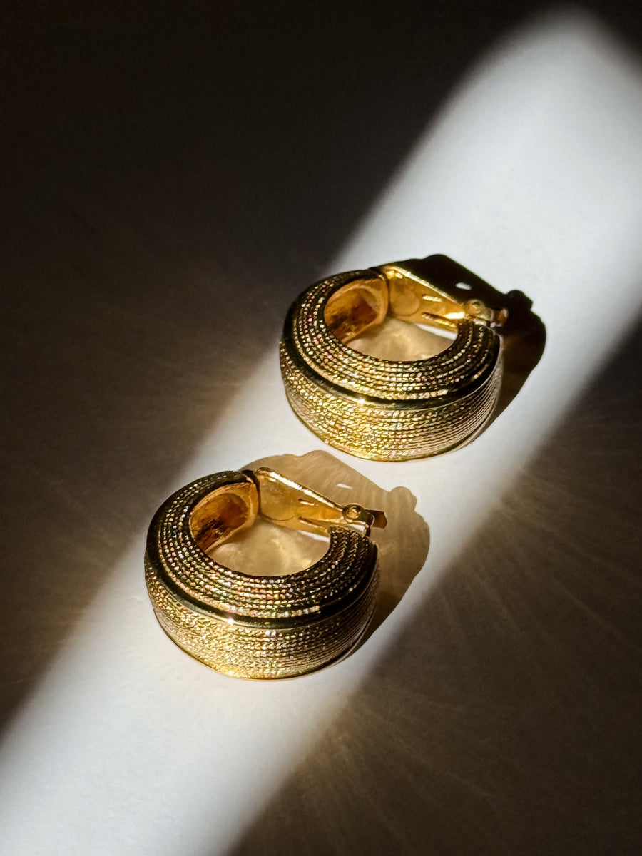 Les Bernard 1980's -1990's clip on earrings. Brand new vintage ...